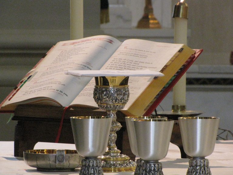 First Holy Communions, First Confessions, and Adult Sacraments – Holy ...